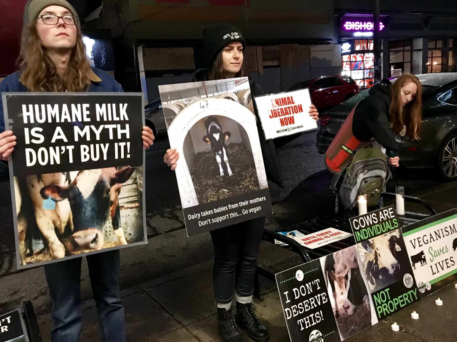 Protesters Outside Popular Ice Cream Shop Say Ditch Dairy! - UnchainedTV