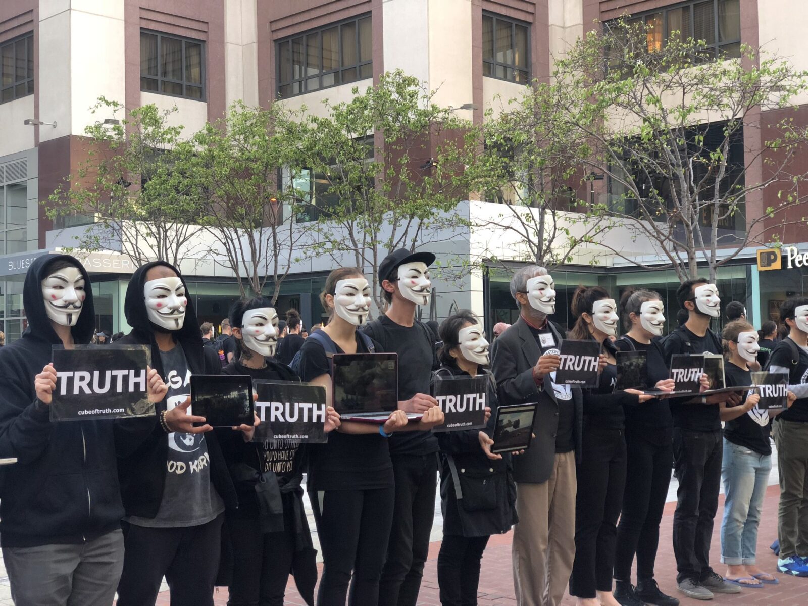 Biggest Cube of Truth... EVER!!! - UNCHAINEDTV