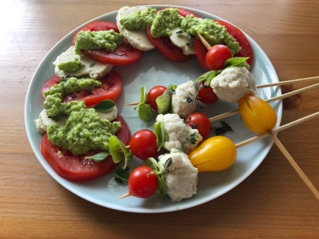 Magical Vegan Buffalo Mozzarella Made In Your Own Kitchen! - UnchainedTV